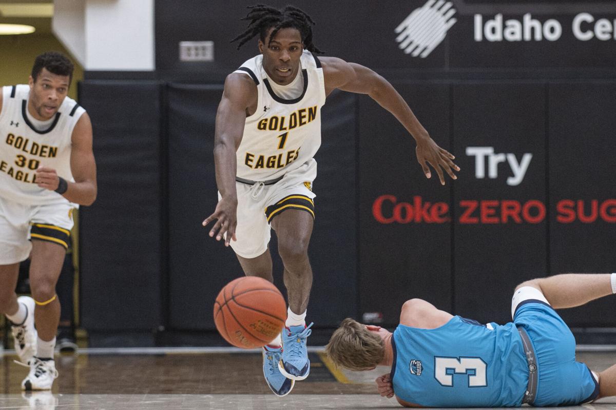 3 CSI men named to All-Region 18 team