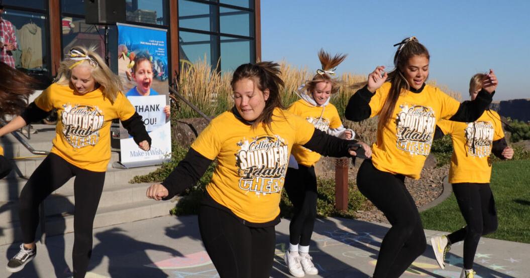Make a Wish group raising money during Twin Falls walk