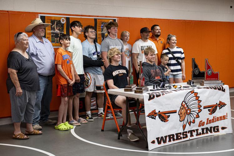 Buhl's Brunson twins sign with DIII Wartburg College
