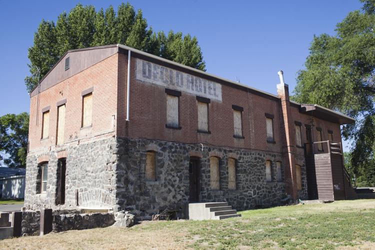 Fixer upper: Couple to renovate Declo Hotel