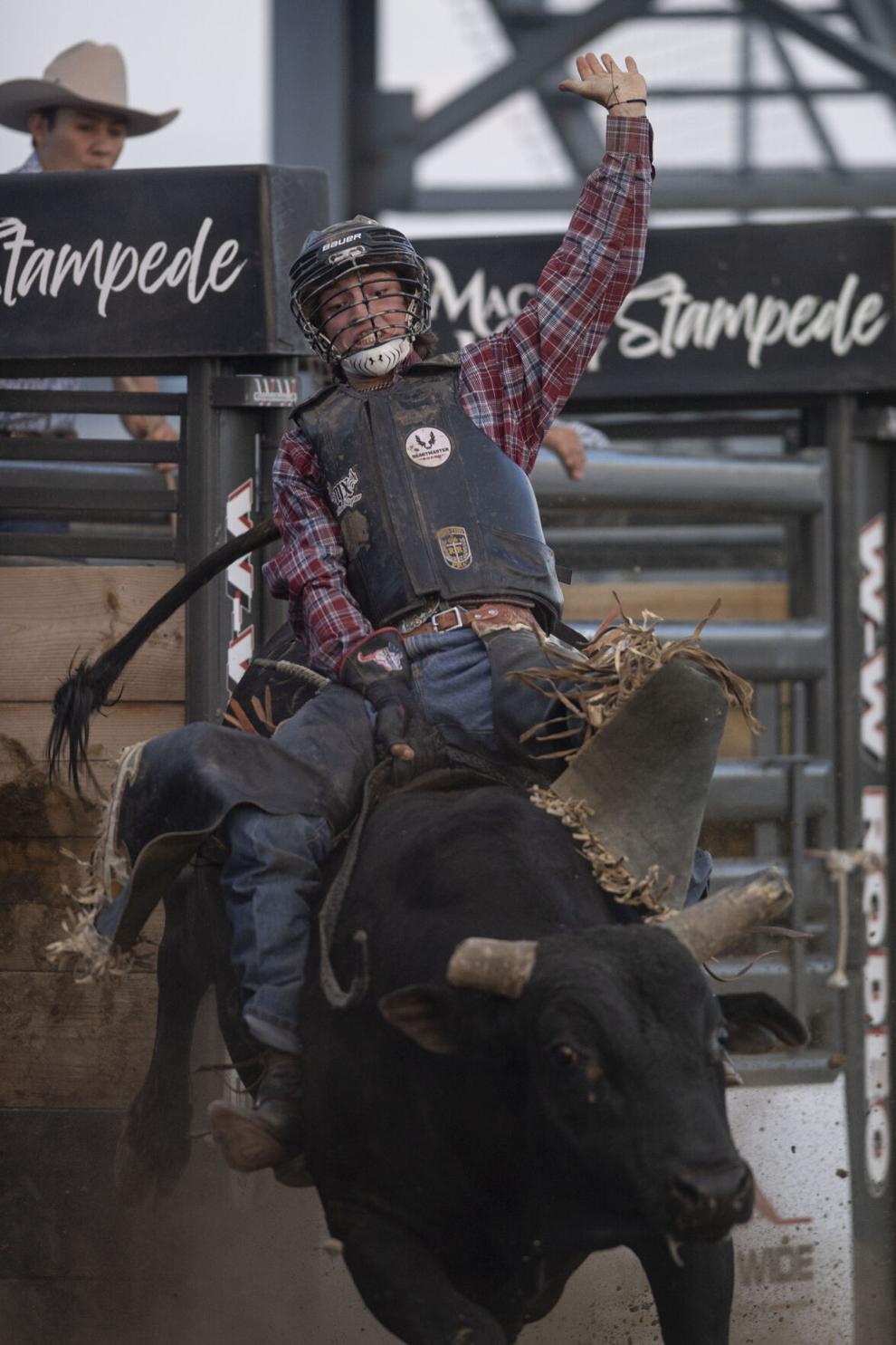 Dustin Martinez, Briggs Madsen win Idaho PBR Classic