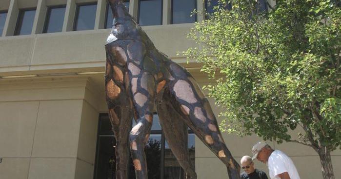 'Flaming Giraffe' Heats Up Downtown Twin Falls