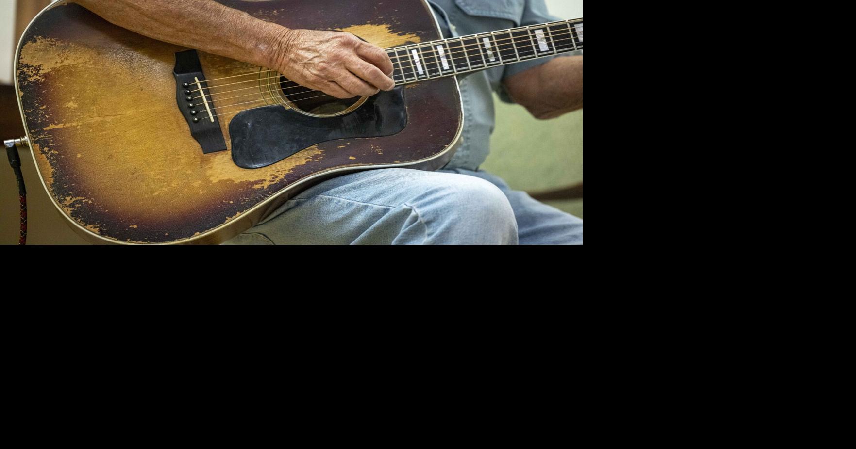 Musician Muzzie Braun plays concert in Twin Falls