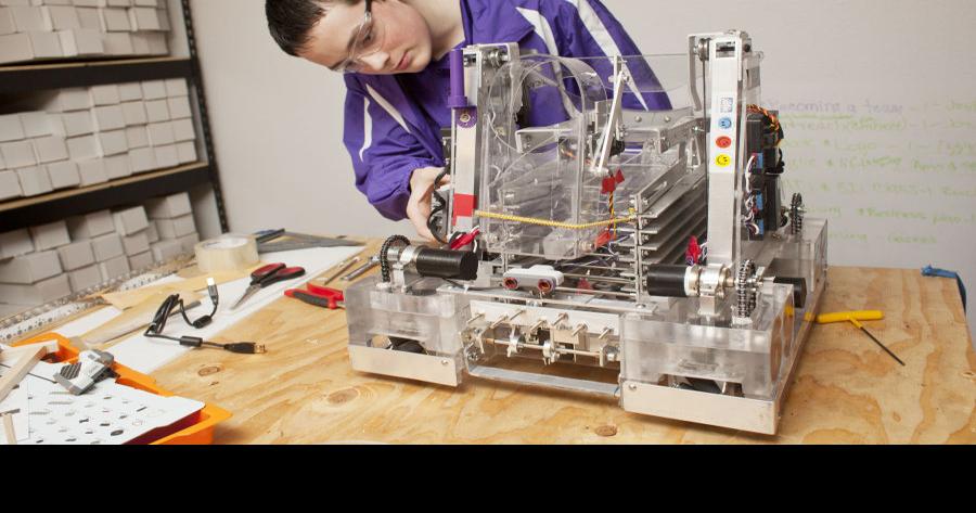 Rookie Robotics Team Prepares for Regionals