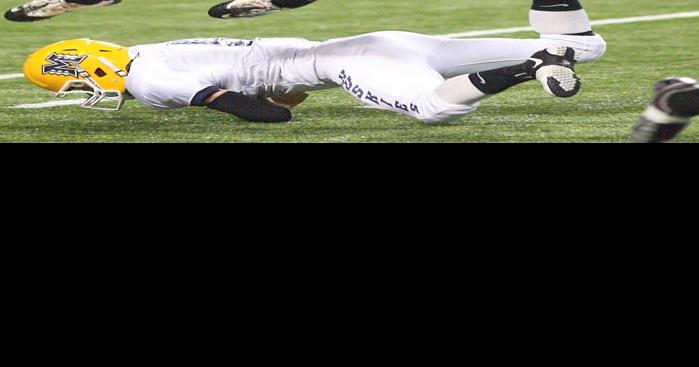 Declo Football Team Cruises to 2A Championship Game