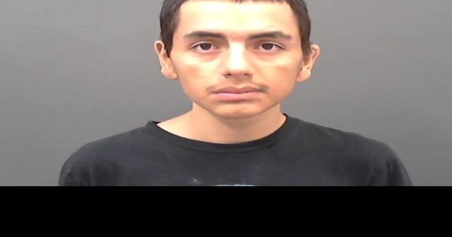 Police: Burley man brandished knife and demanded money at convenience store