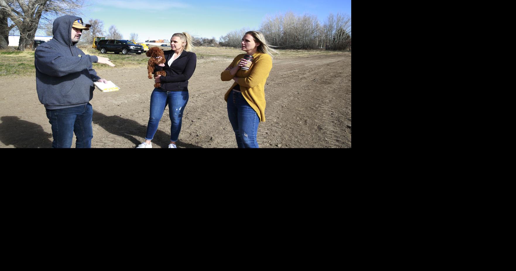 Sisters build Burley miniature golf course