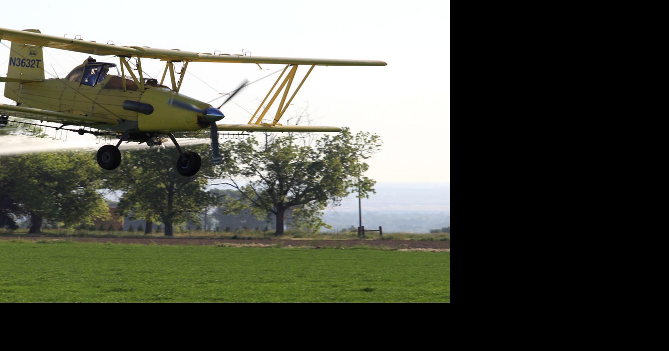Crop duster makes emergency landing near Dietrich