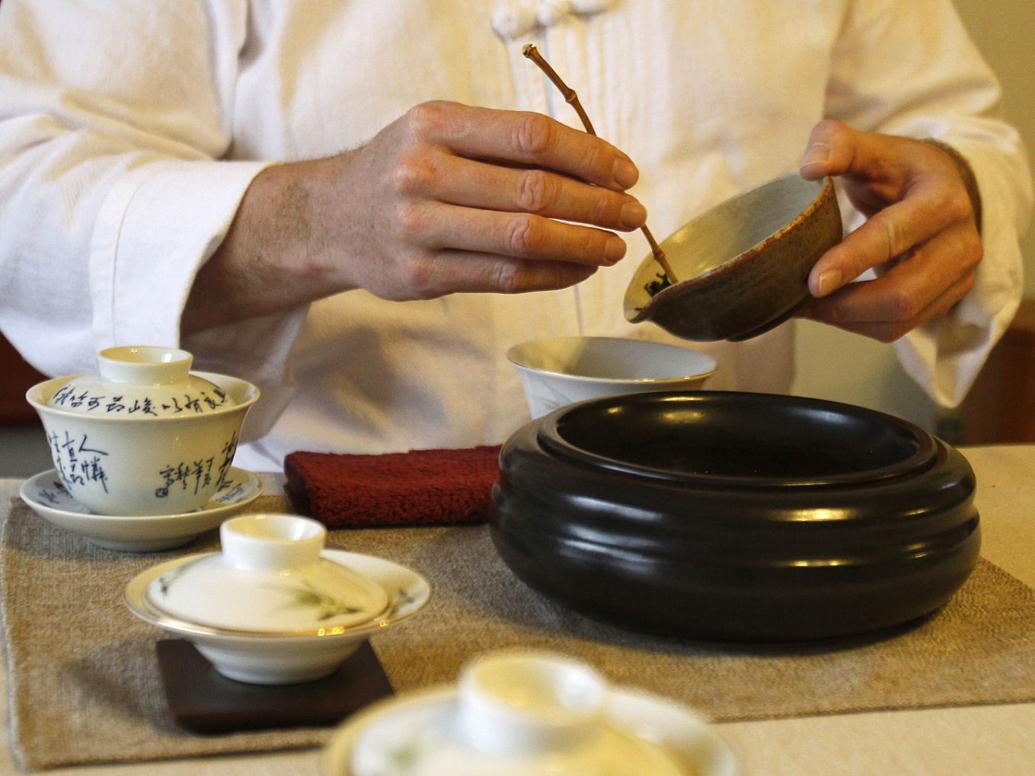 Gallery: Tea Guy Serves an Experience