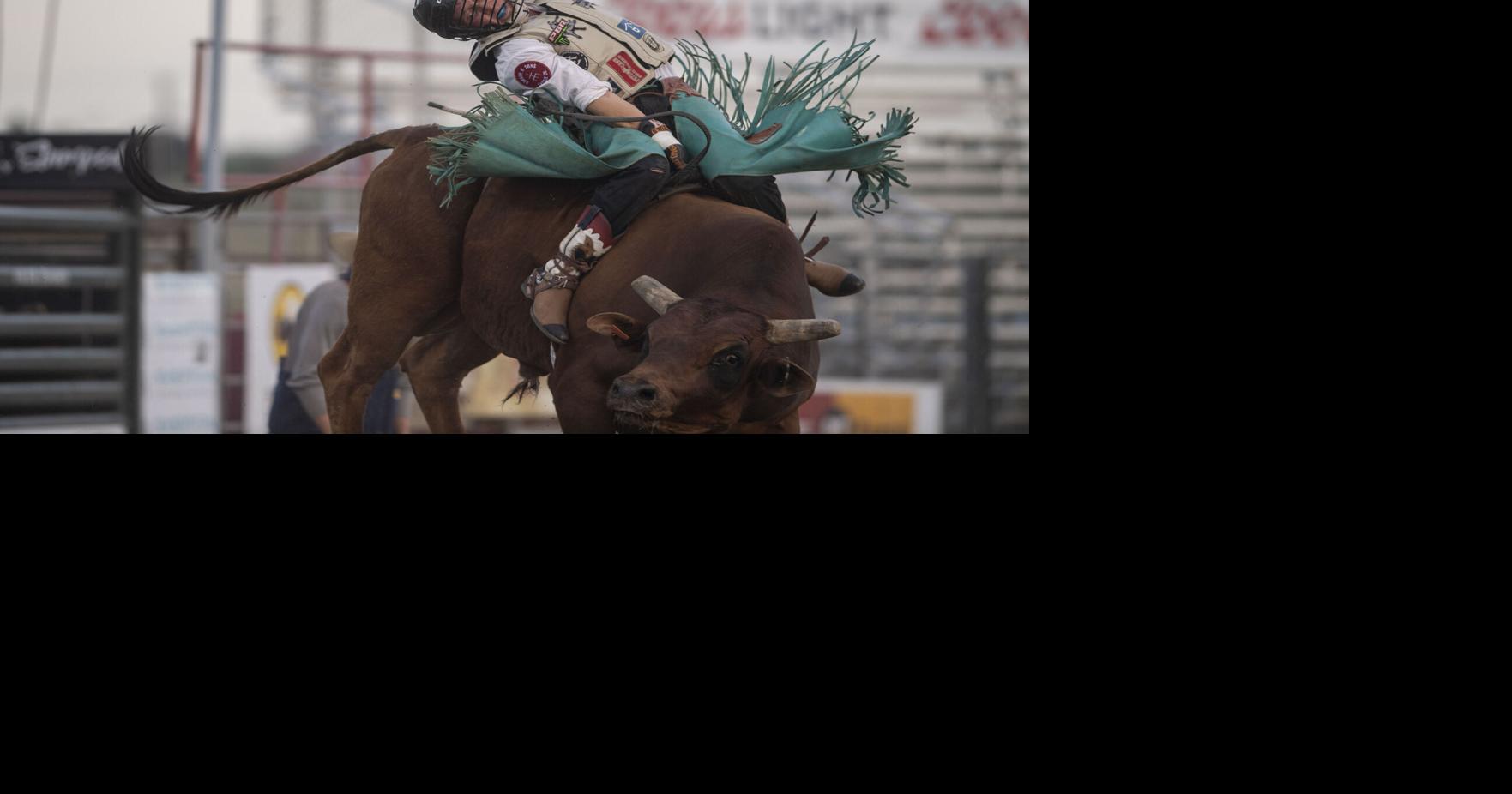 Dustin Martinez, Briggs Madsen win Idaho PBR Classic