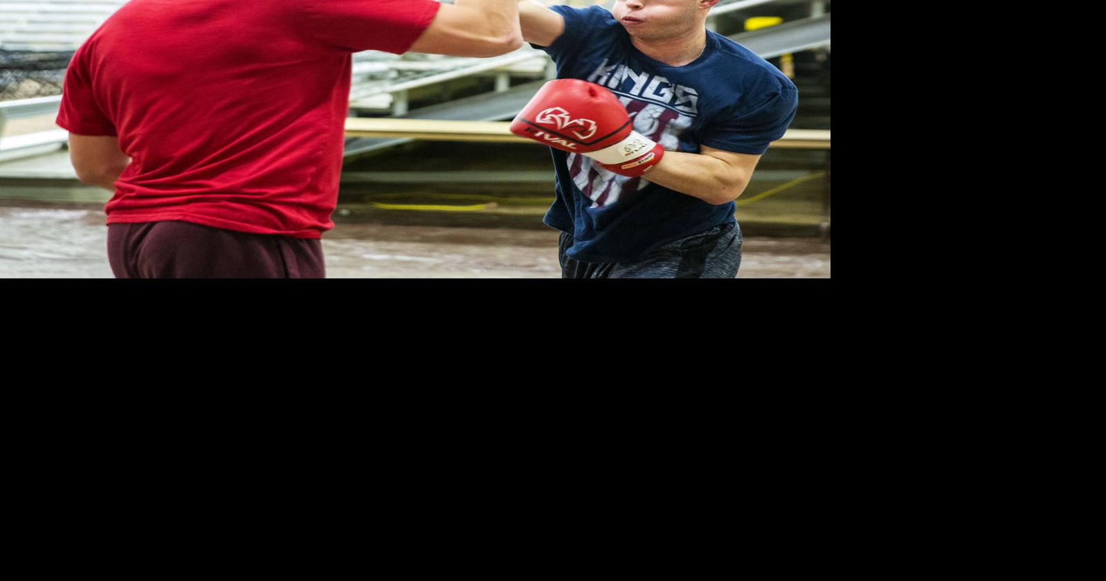 Fighting with heart: Boxing Smoker brings out passions, helps fund ...