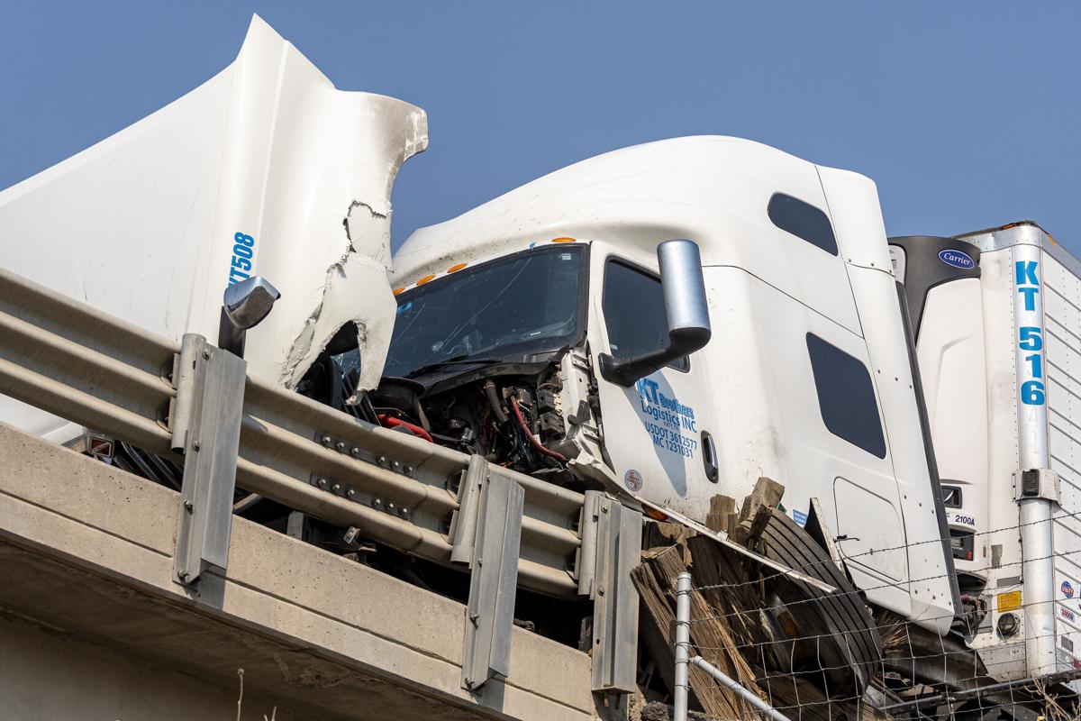 I-84 closed near Hazelton due to crash