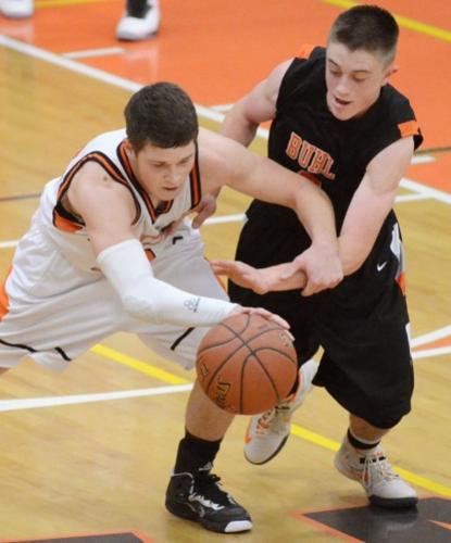 Buhl Boys Basketball Team Edges Past Declo