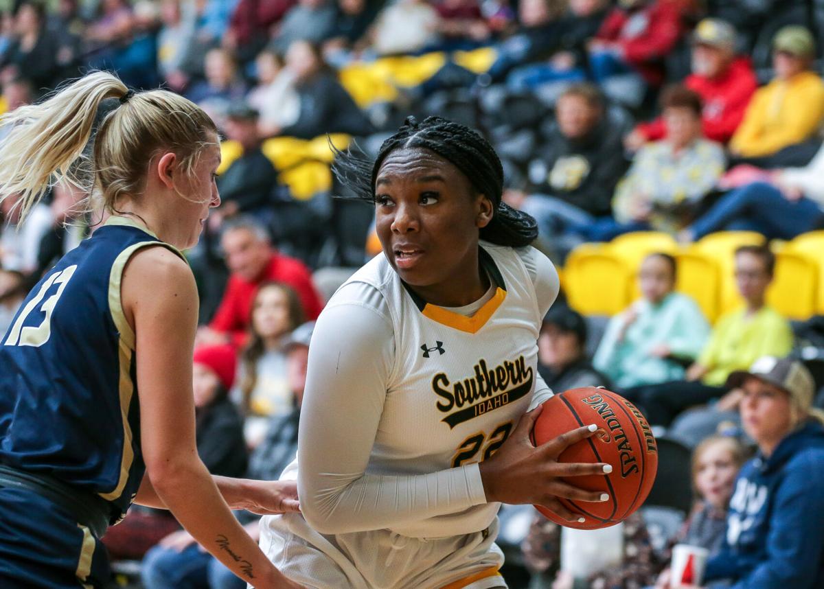 CSI women, men dominate Utah State Eastern in SWAC basketball openers