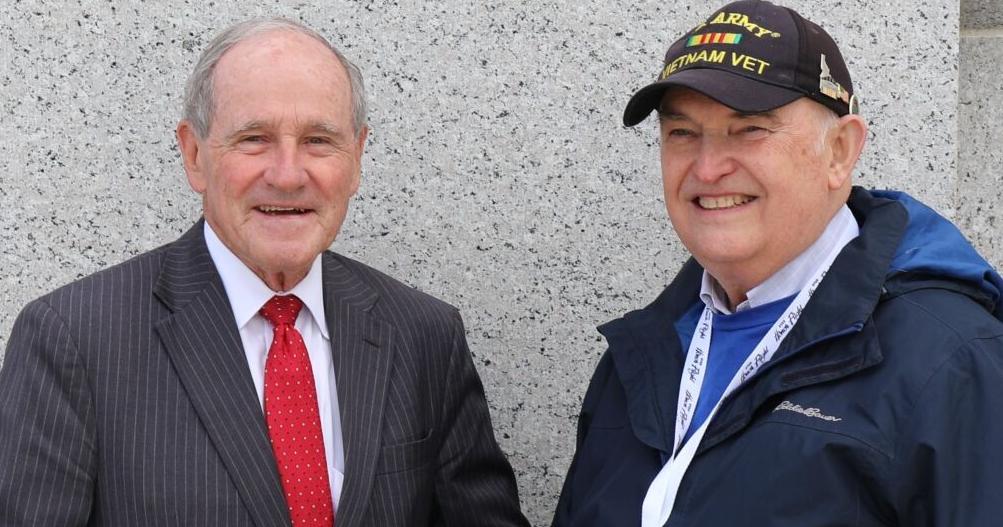 Idaho Sen. Risch surprises Twin Falls veteran Egbert on Honor Flight trip