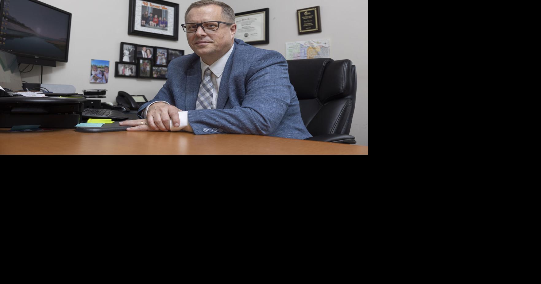 Ryan Bowman replaces Tim Perrigot superintendent in Wendell