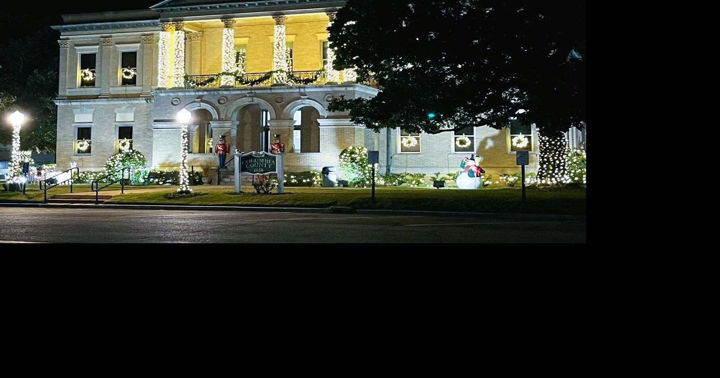 Columbia County Courthouse lights are on | Local Entertainment ...