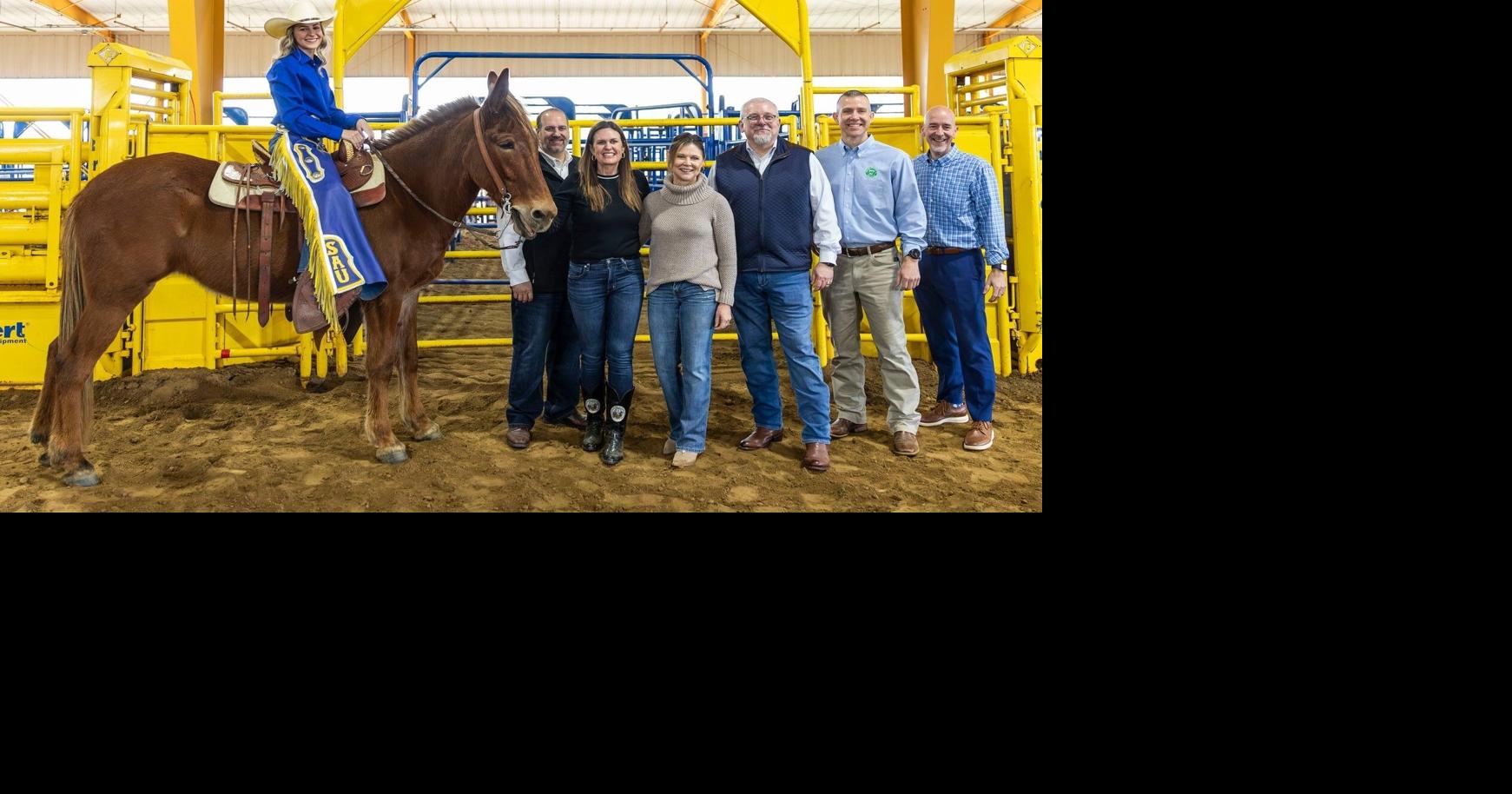 022424 Sanders rodeo 1.jpeg | | magnoliareporter.com