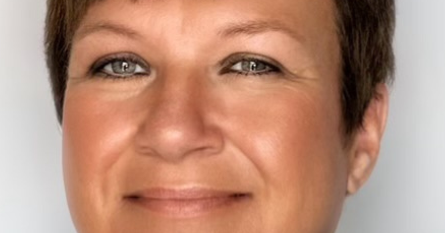 Peoples Bank recognizes Alisa Ward | Business | magnoliareporter.com