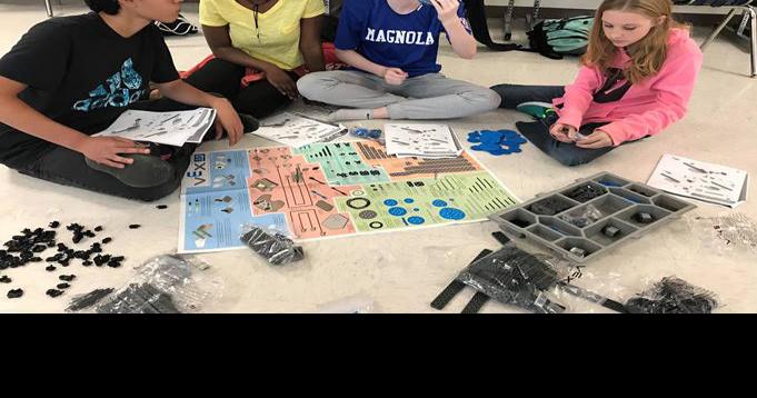 Magnolia Junior High entering realm of robotics competitions | Public ...