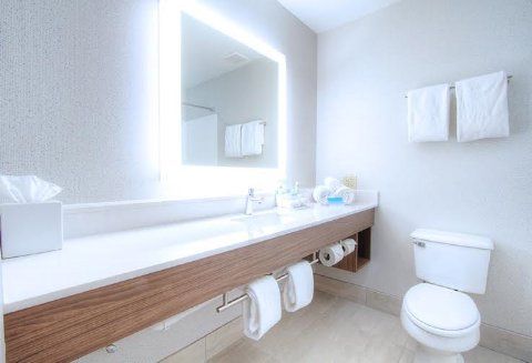 (With four photos) Holiday Inn Express books "Grand Re-opening" for ...