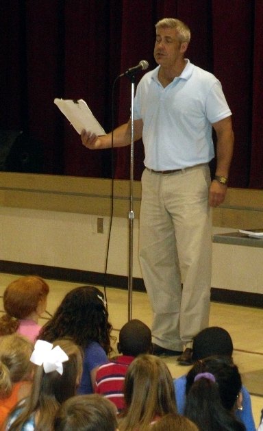(With video) Author talks to East Side students about writing ...