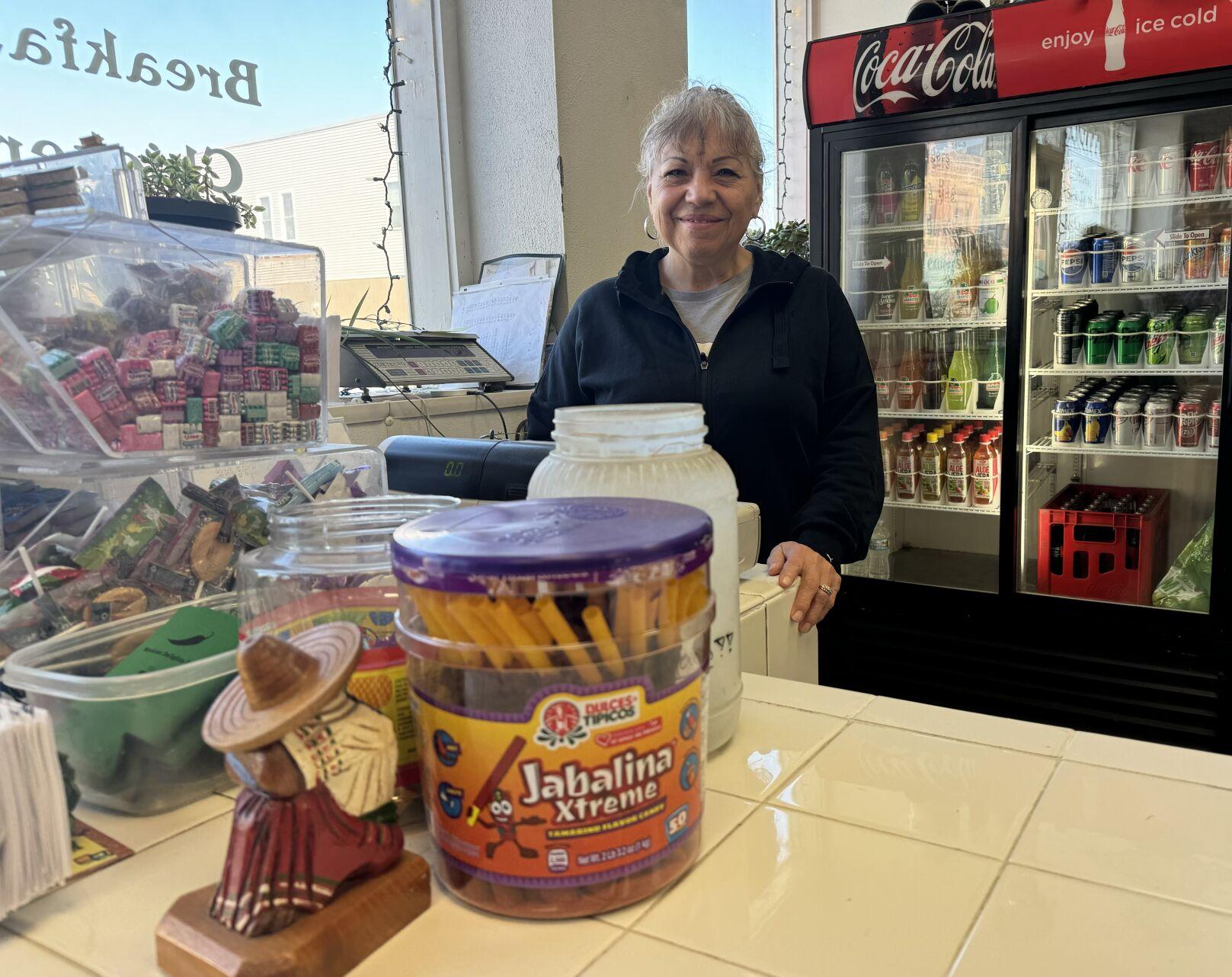 Small Town Delight: Le Center's El Tacazo Mexican Delights Deli dishes ...