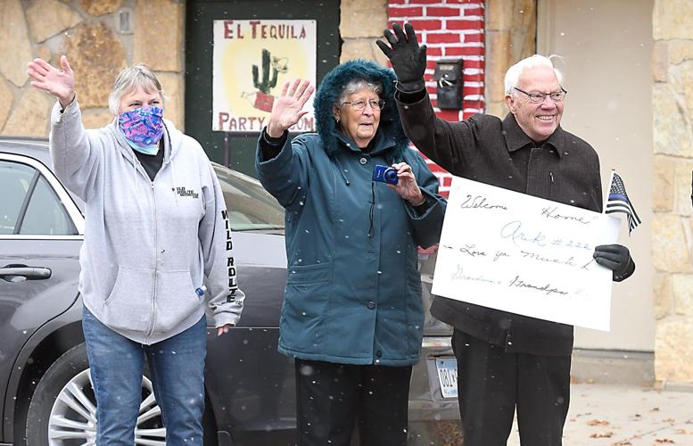 Waseca welcomes back police officer recovering from shooting | Local ...