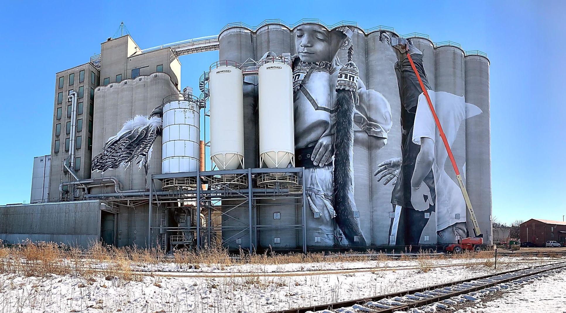 PHOTOS: Silo Artist Guido van Helten continues work on silos | Photos ...