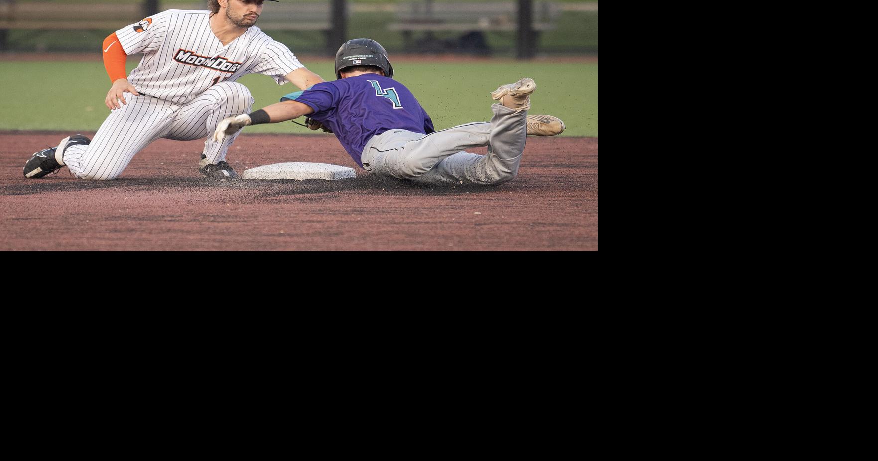 MoonDogs finish home schedule with walk-off win | Local Sports | mankatofreepress.com