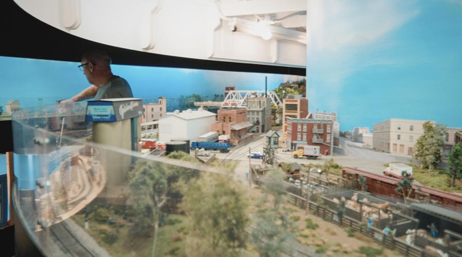 Generations of model train enthusiasts flock to St. James display ...