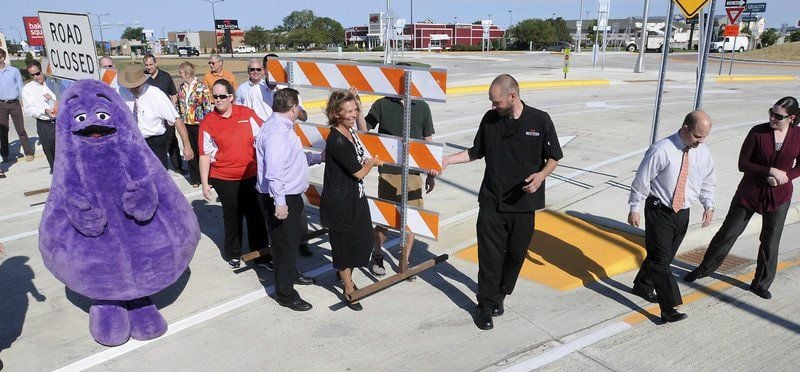 A decade after debut of Hwy 22 roundabouts: No deaths, many dents, much less dissent | Local ...