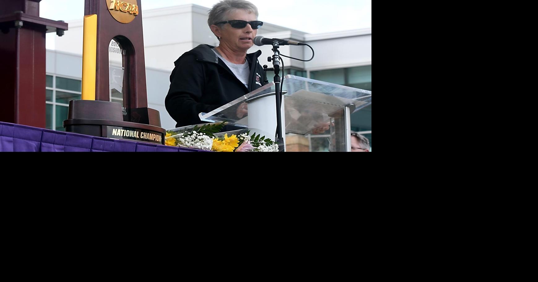 Updated: Meyer retires as MSU softball coach after 41 seasons; Wolcott ...