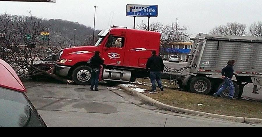 Dog-driven semi crosses curb near Mankato Kwik Trip | Local News ...