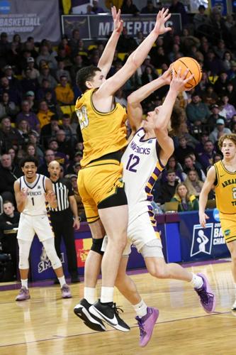 Hazekamp gives up stats to get victories for MSU basketball | Local ...