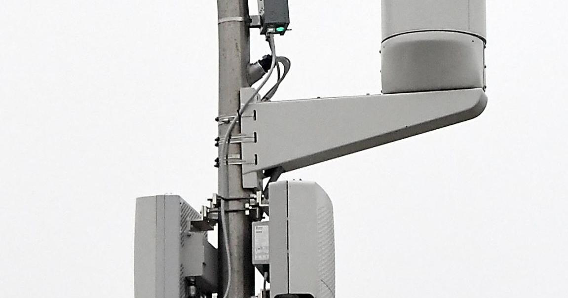 Street-light poles to double as mini-cell-towers | News ...