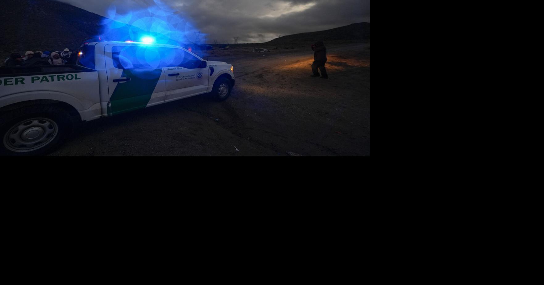 Border Patrol releases hundreds of migrants at a bus stop after San ...