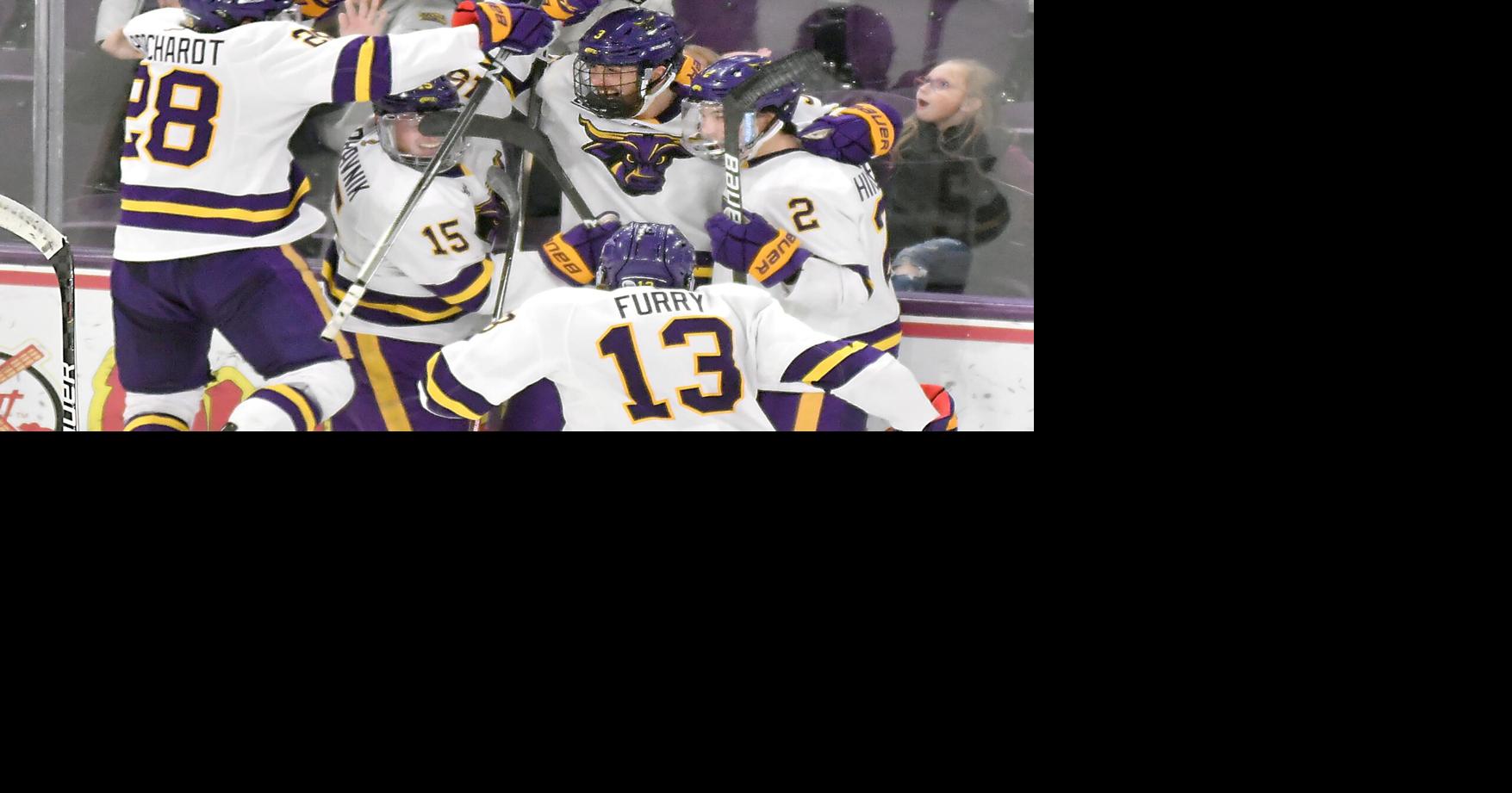 UPDATE VIDEO: Mavericks eventually take Mason Cup after lengthy delay ...