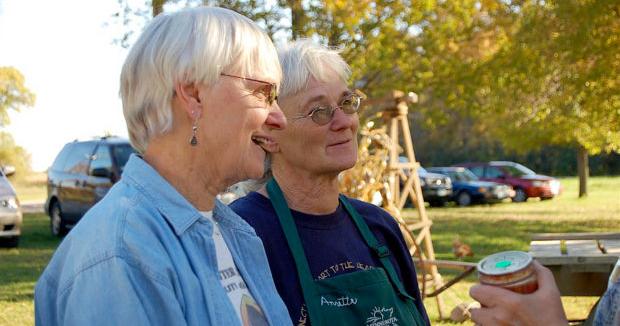 Sisters grow organic at Earthrise Farm | Local News | mankatofreepress.com