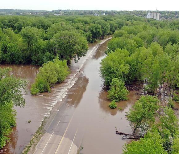 Henderson awash in silence as traffic dries up | Local News | mankatofreepress.com