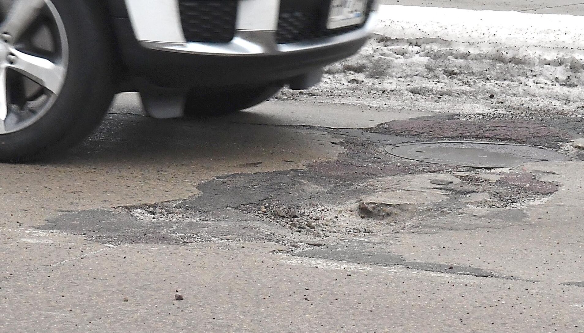 January thaw gives birth to potholes | Local News | mankatofreepress.com