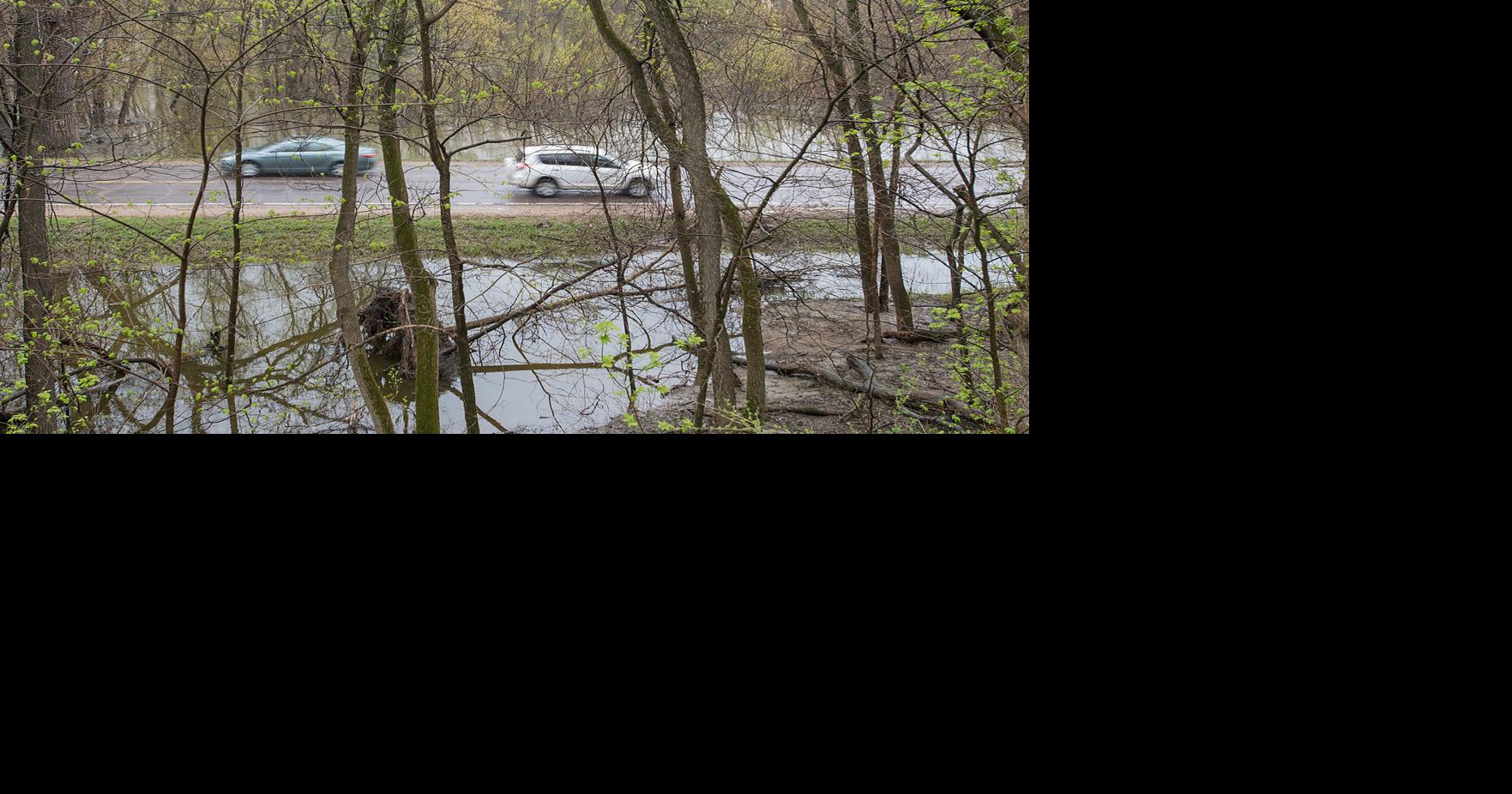 Highway 93 at Henderson flooded again | Local News | mankatofreepress.com
