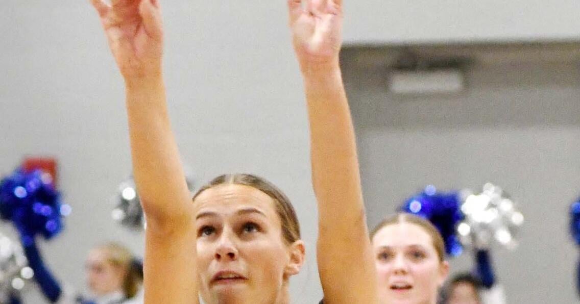 Jeddeloh scores her 1,000th.jpg | Local Sports | mankatofreepress.com