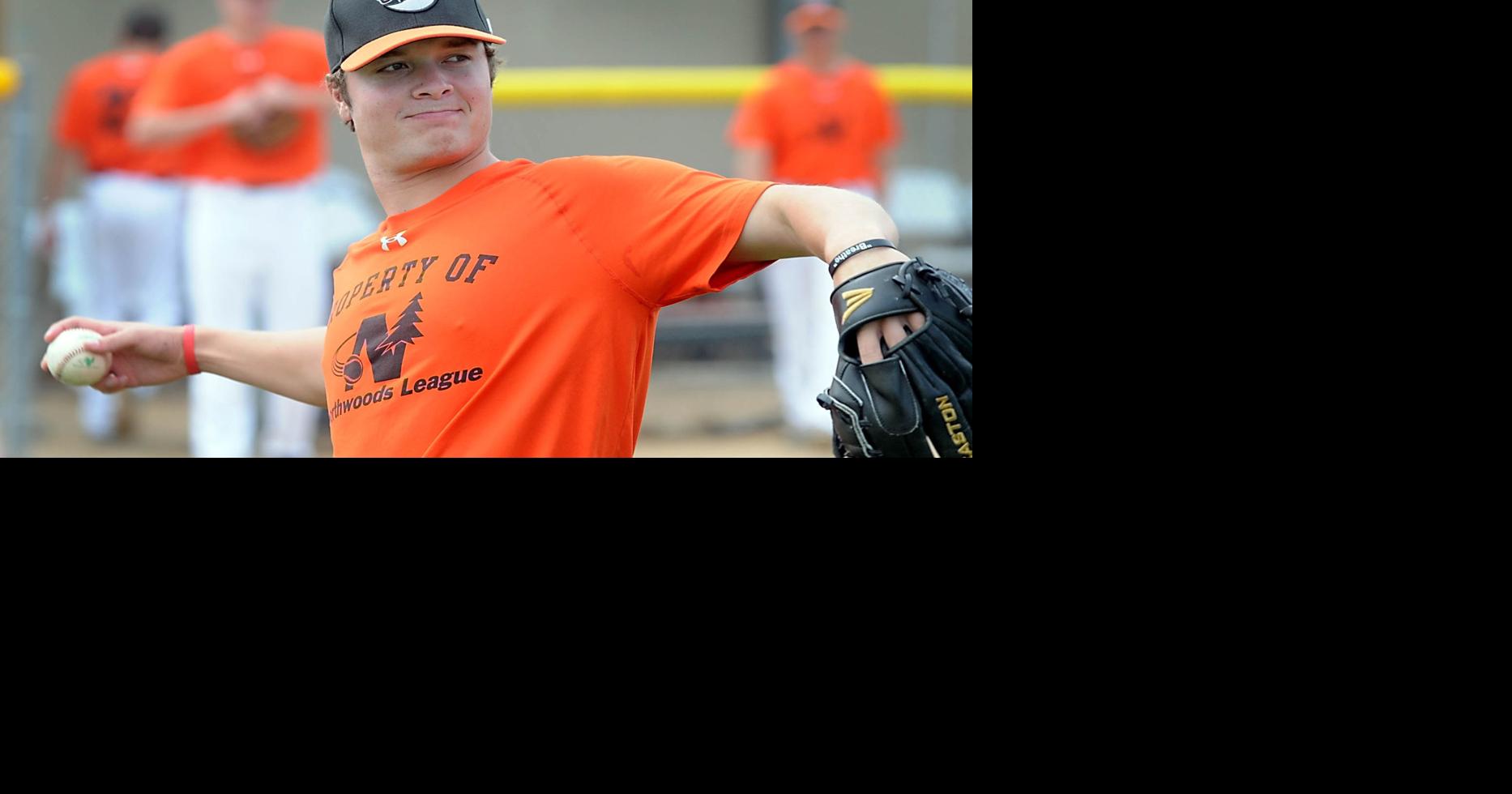 For MoonDogs' pitcher, it's all in the family | Sports ...