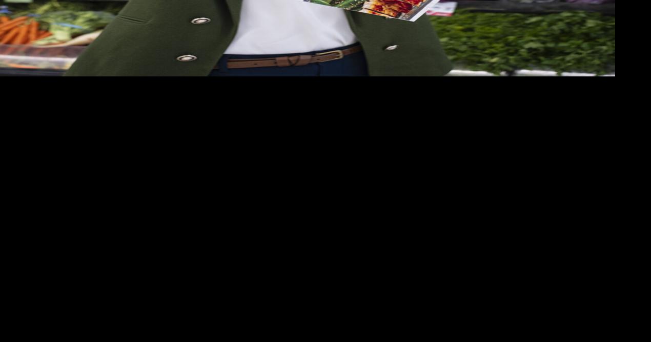 Hy-Vee nutritionist, April Graff, cooks up healthy meals in new book ...