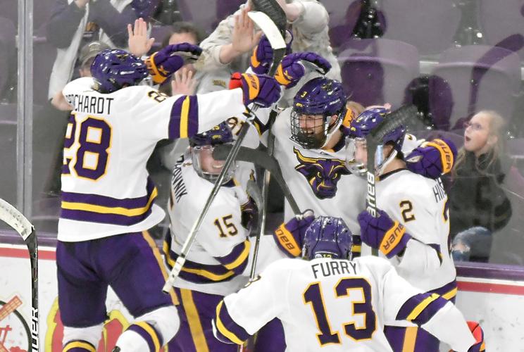 A look back at the 2021-22 Maverick hockey season | MSU men's hockey ...