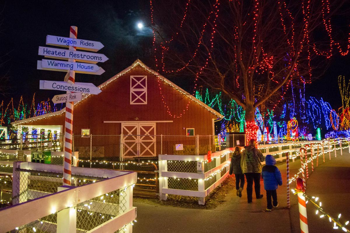 GALLERY: Kiwanis Holiday Lights preview | Photos | mankatofreepress.com