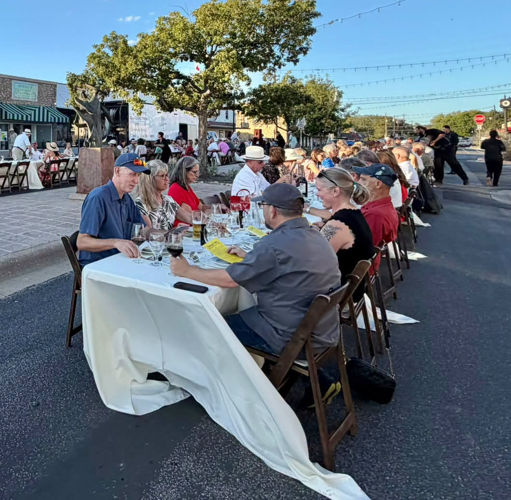 ‘Gathered Table’ brings community dining to Main Street | Community ...