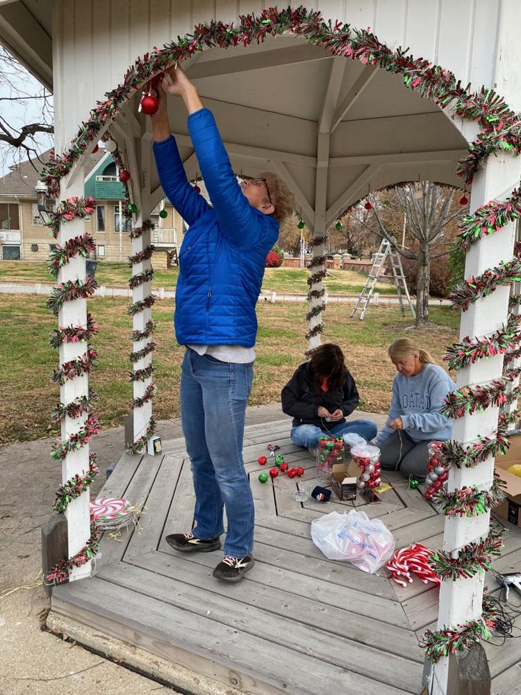 Tree lighting, parade set for Hometown Christmas | News ...