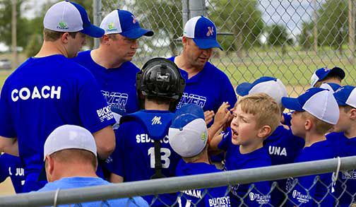 Red defends coach-pitch title against Blue in league finish | Sports ...